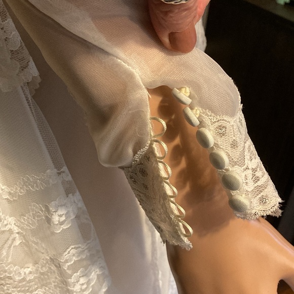 Dresses | Vintage Wedding Gown With Veil Union Made Label | Poshmark